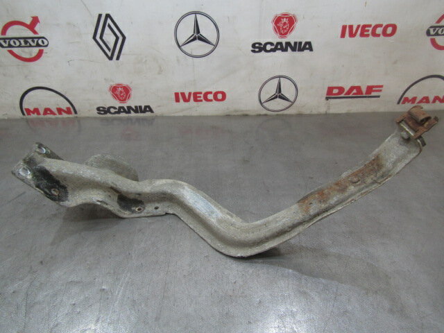 Кронштейн крыла передней оси справа Scania P, G, R