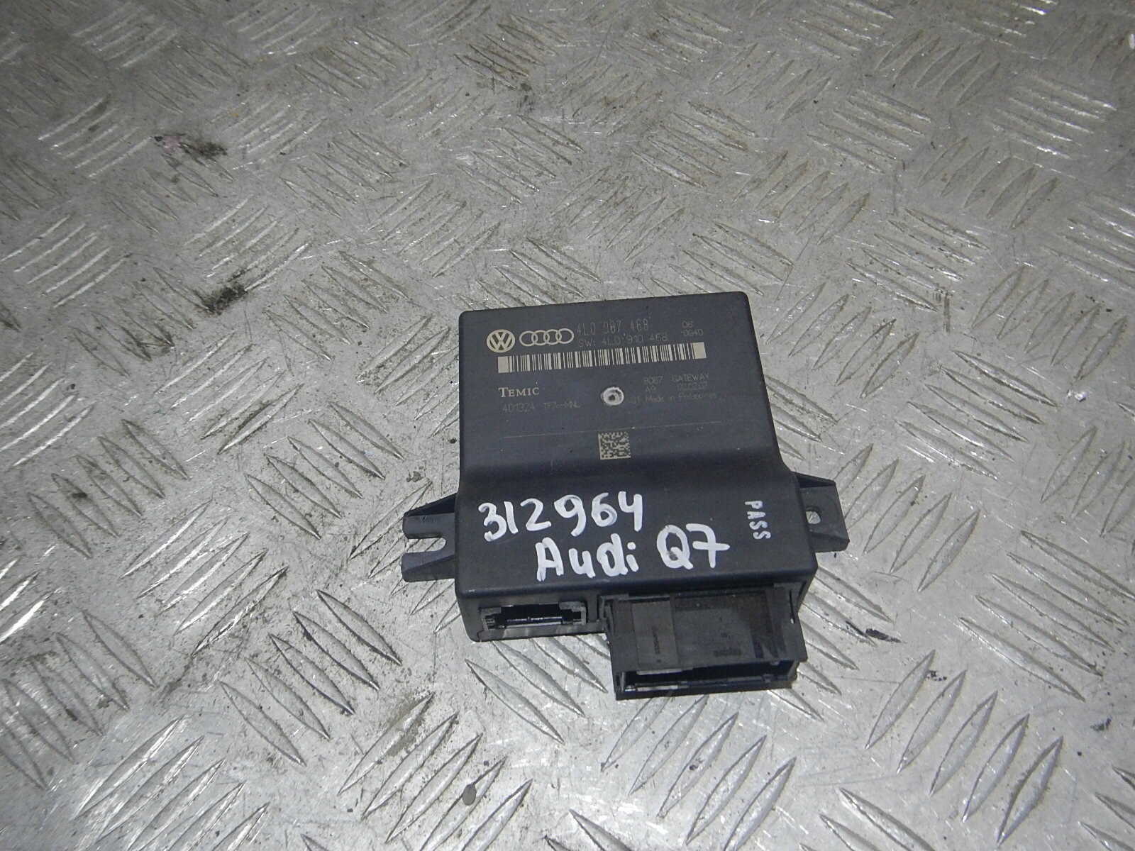 Б/У Блок электронный, Audi (Ауди)-Q7 (4L) (05-) AUDI Q7 (4L) (05-15) диагностический интерфейс ШИН данных Без повреждений...