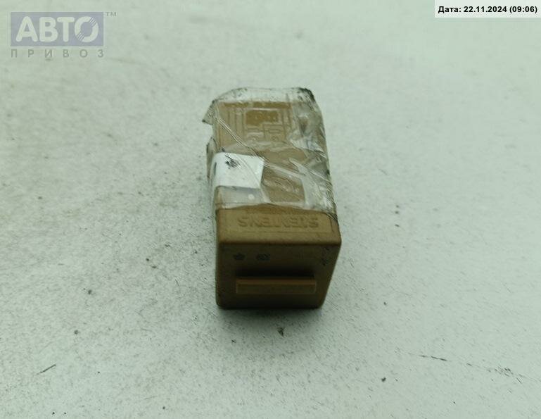 Реле стеклоочистителя (дворников) BMW 5 E39 (1995-2003)