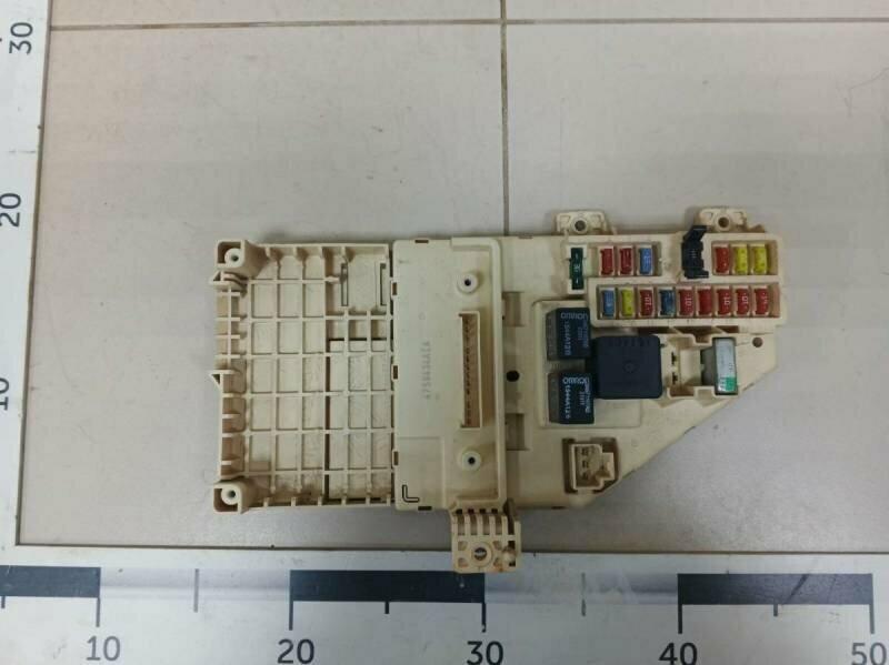 Блок предохранителей Dodge Stratus 2000-2005 кат.номер: 4759434AC