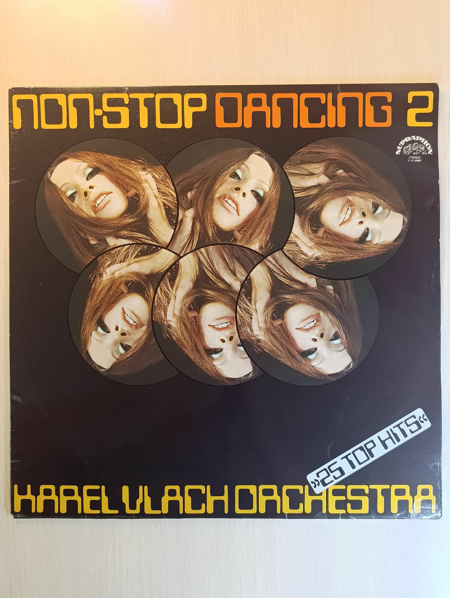 Пластинка виниловая "NМ". Оркестр Карела Влаха: "Непрерывные танцы 2" - 25 лучших хитов. LP 12" в глянце! Редкость!