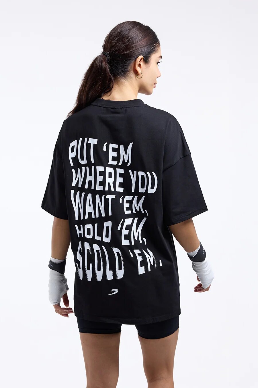 Футболка Hold ’Em, Scold ’Em