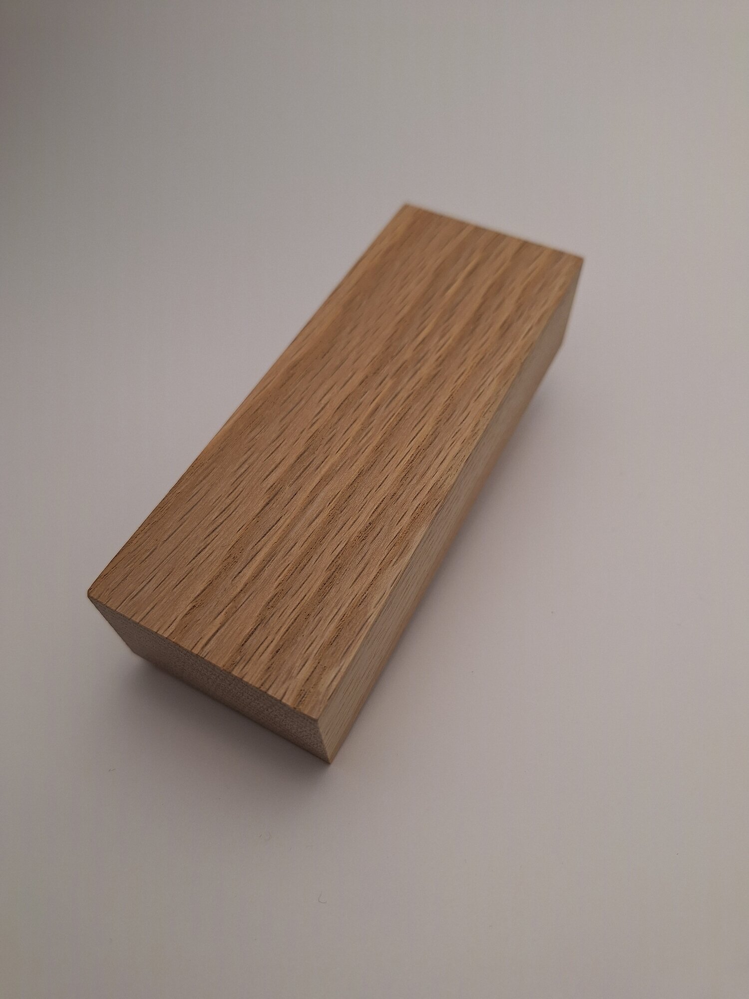 Дуб, брусок деревянный 130х53х27мм, заготовка под рукоять ножа - 1 шт.