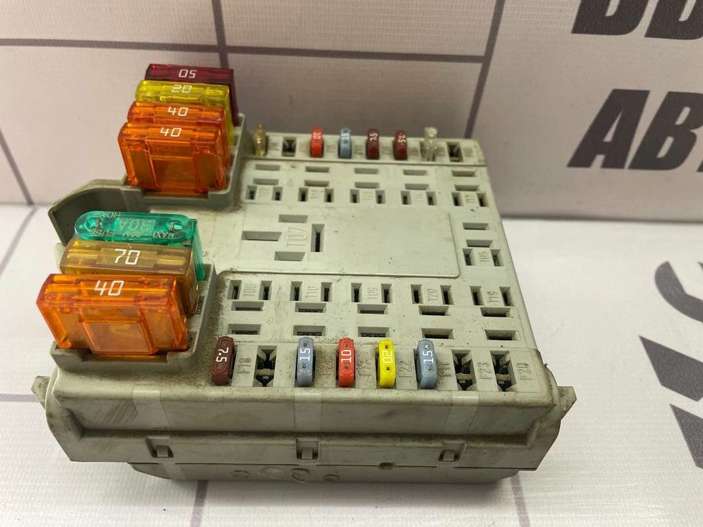 Блок предохранителей Fiat Albea 2003 +