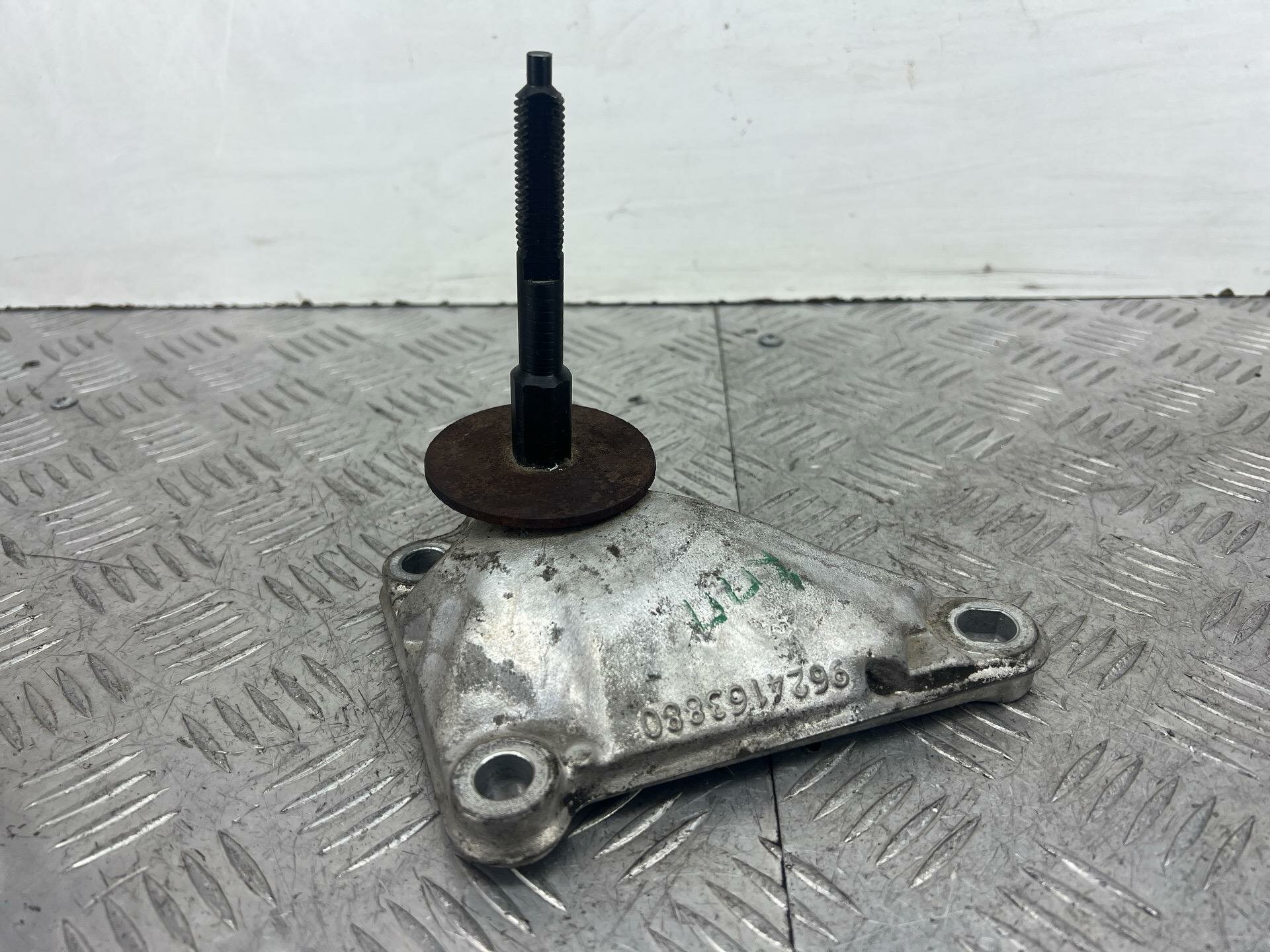 Кронштейн коробки (балка кпп) Citroen Xantia рест. 1999 9624163880