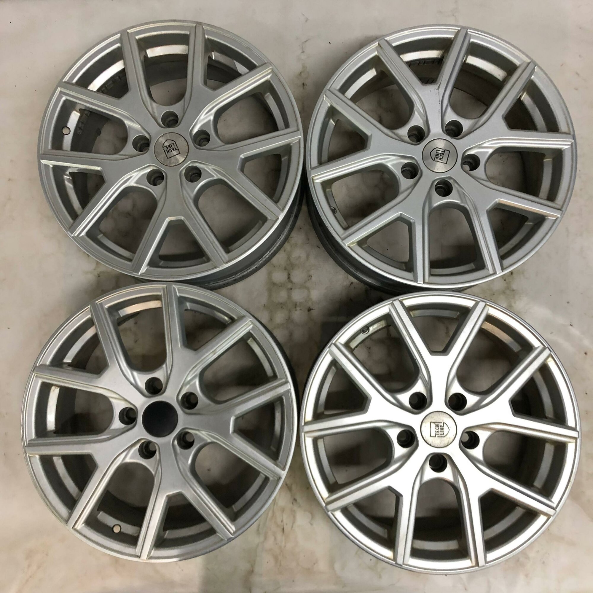 Колесные диски TechLine 17x7 PCD 5x114.3 D66.1 ET45 (Реплика)
