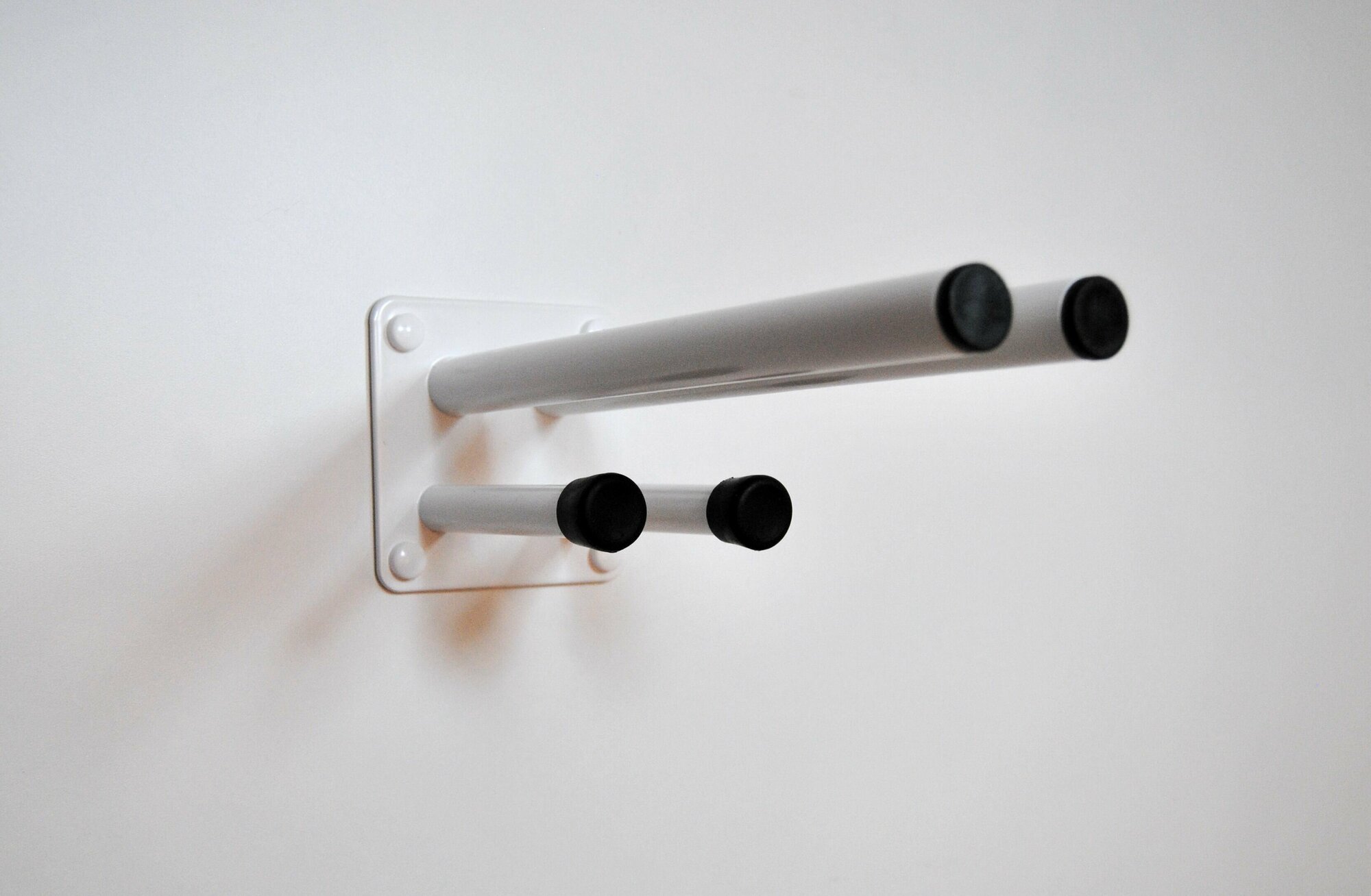 Стойка-держатель для лыж и сноубордов