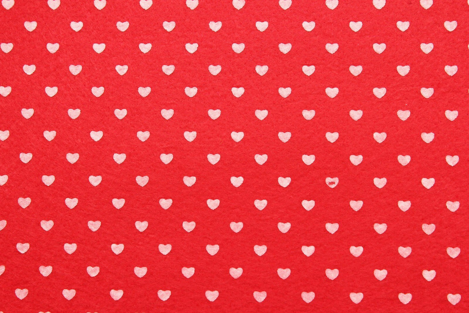 Ткань Фетр с рисунком красный с белыми сердечками, толщиной 1 мм, ш91см, 0,5 м