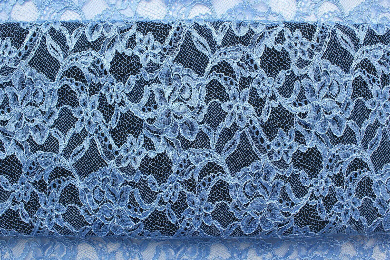 Ткань Кружево Emilio Pucci голубое с фестонами, ш108см, 0,5 м