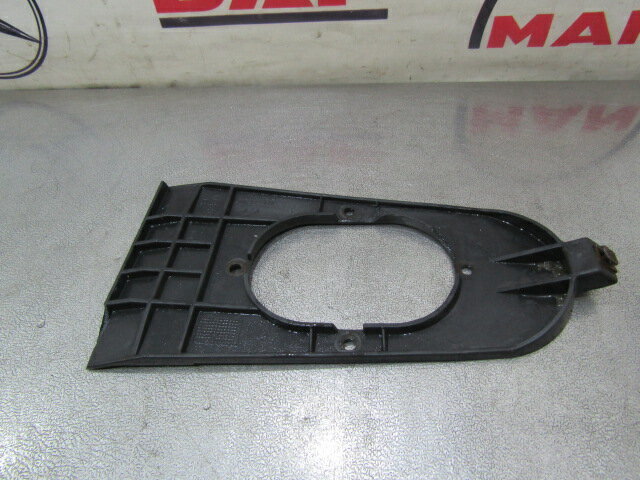 Накладка рулевой колонки Iveco Stralis / Есть скол!!!