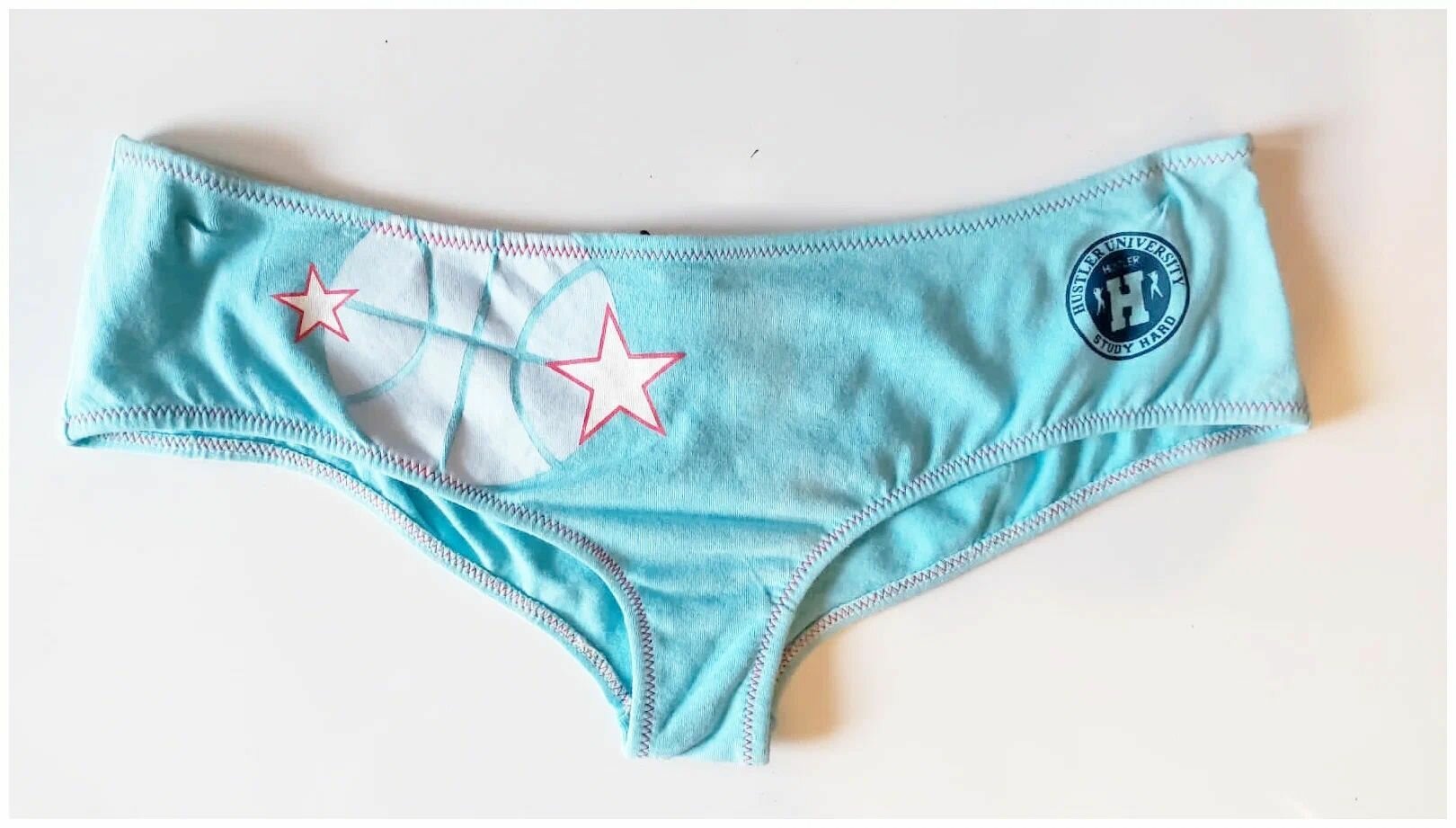 Женские трусики-стринги с принтом" Hustler University" от Hustler Lingerie, L