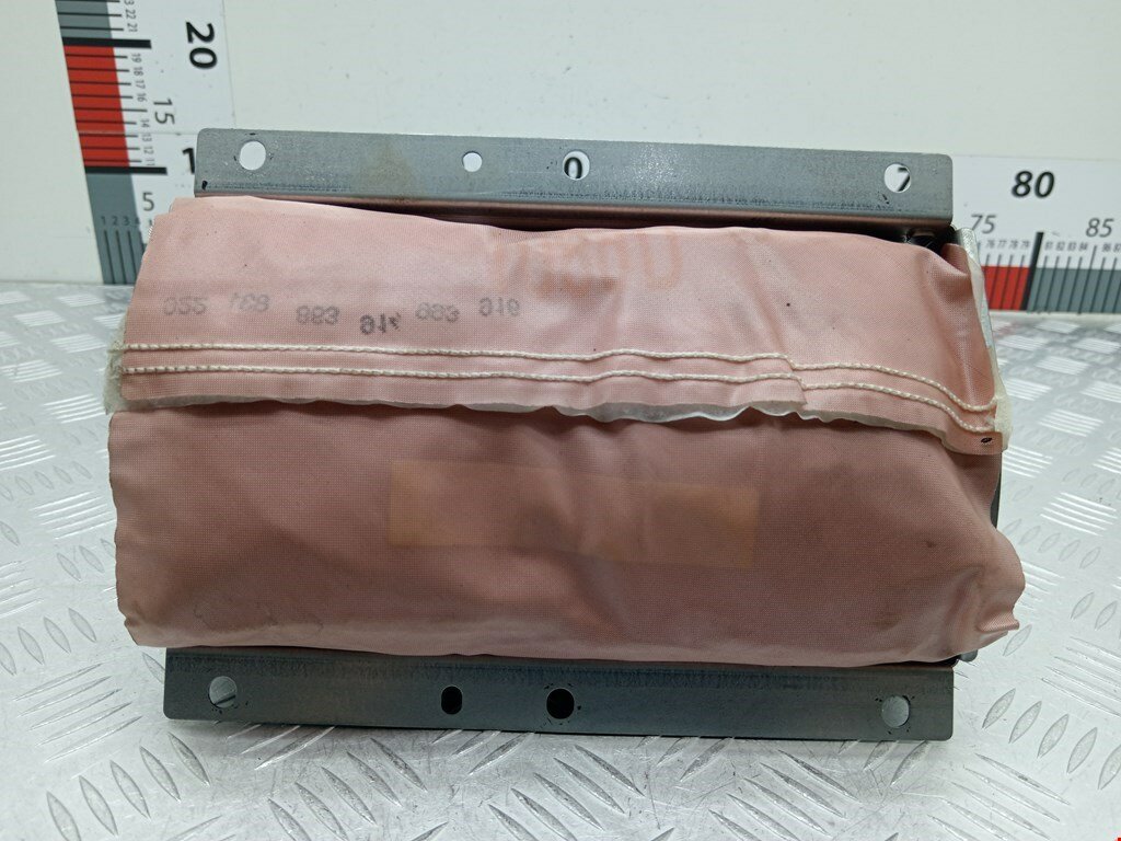 Подушка безопасности пассажирская (в торпедо) Volvo XC90 1 8686592 арт. 1887466