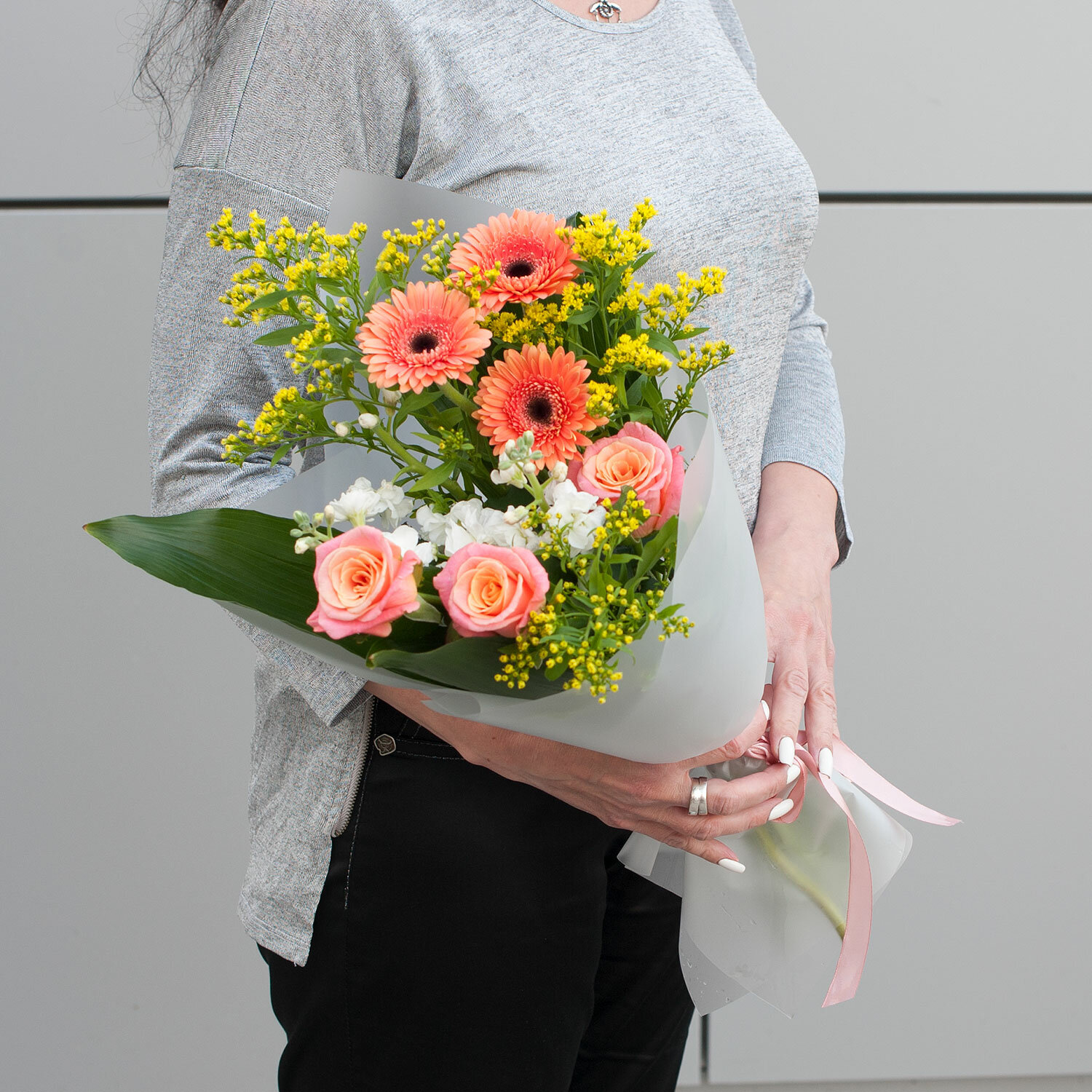 Букет цветов "Маленькие приключения", 4 вида цветов, высота 35см, L размер