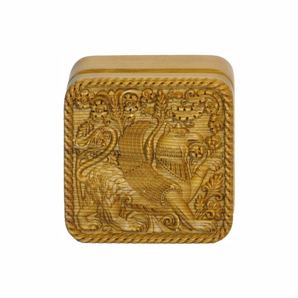 Резная шкатулка-кубик Суздальский Див из мореного ясеня 12,8х12,8х8,5 см 999-RTB-745-1L