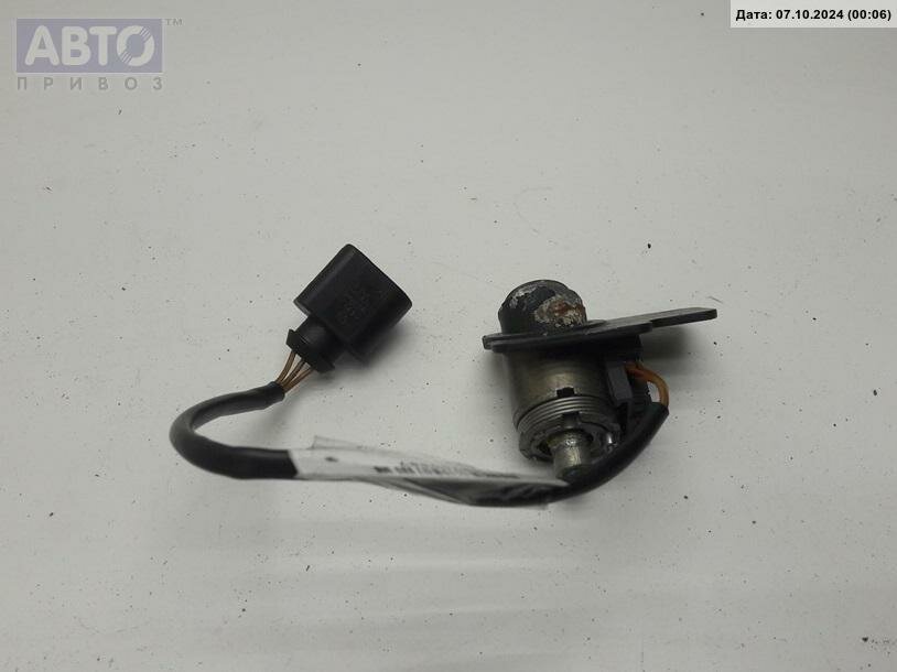 Личинка замка багажника Volkswagen Passat B5+ (GP)