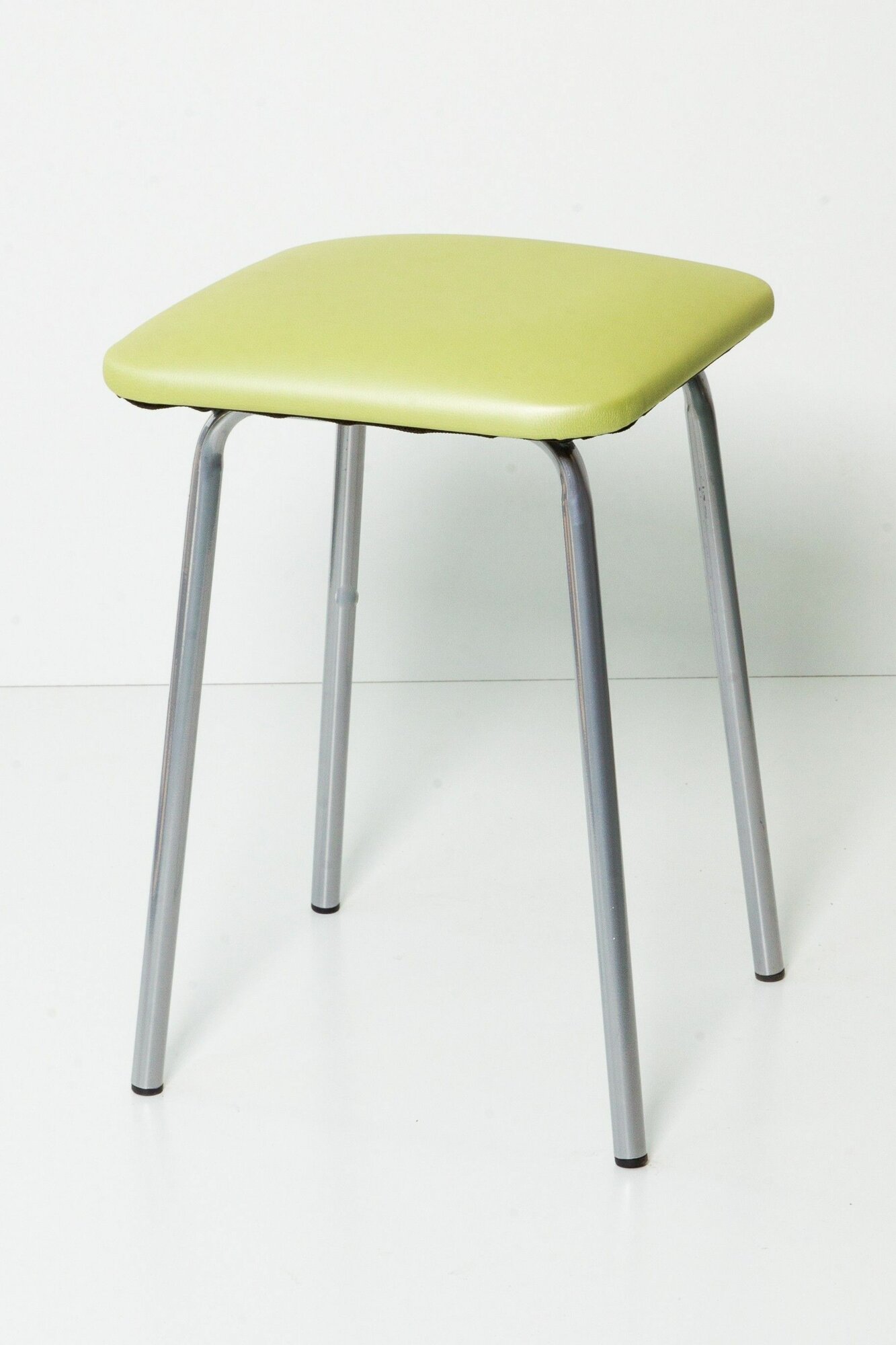 Табурет "практик" на металл. ножках (окрас металлик) экокожа 105 (Бител)