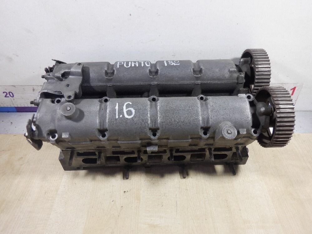 Головка блока цилиндров Fiat Punto 182