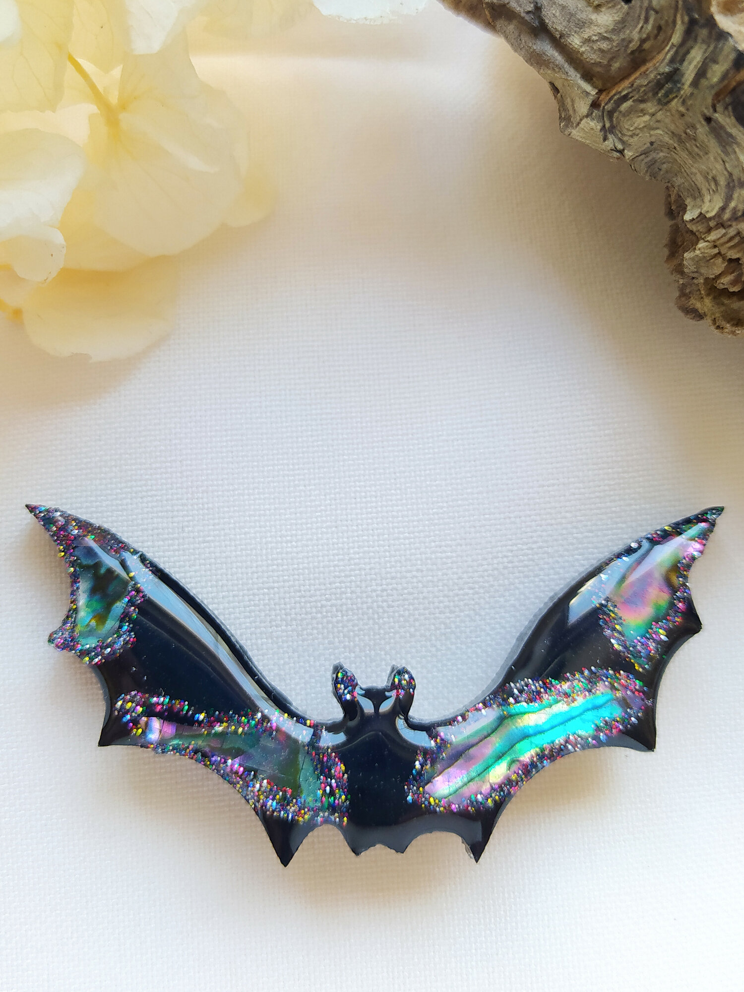 Брошь, перламутр синтетический