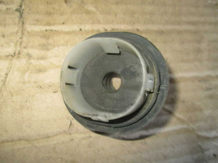 Уплотнитель проводки дверей задних 98AG14603BB-MK1-4 Форд Фокус 1