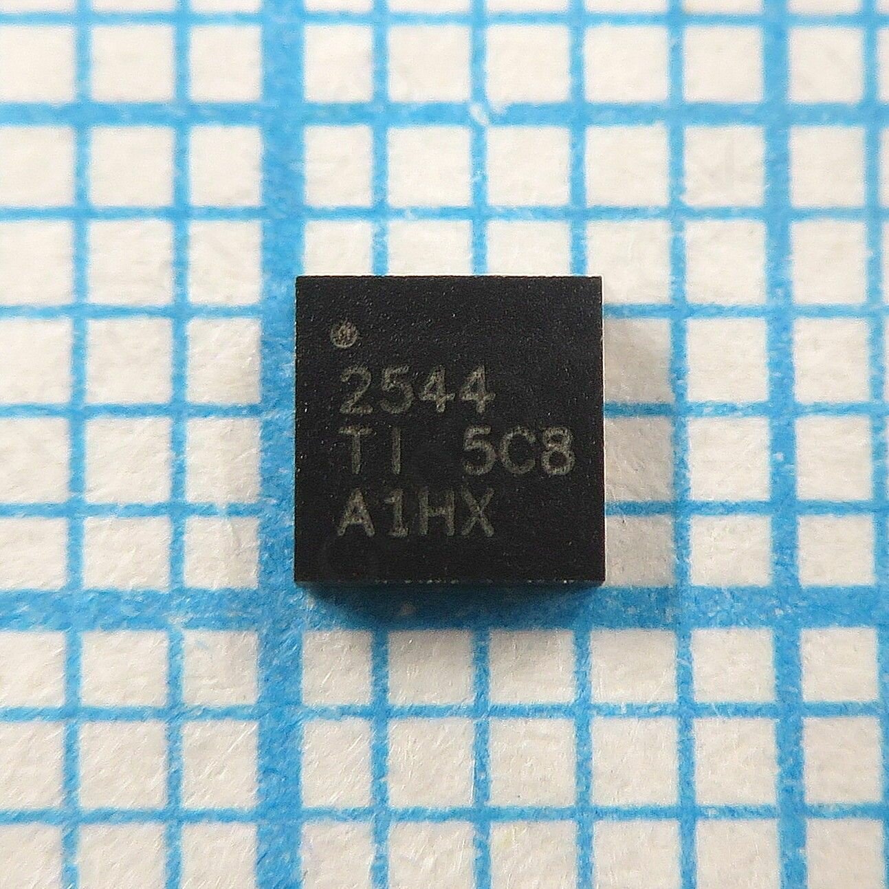 TPS2544RTER 2544 - Контроллер USB для зарядки и выключения питания