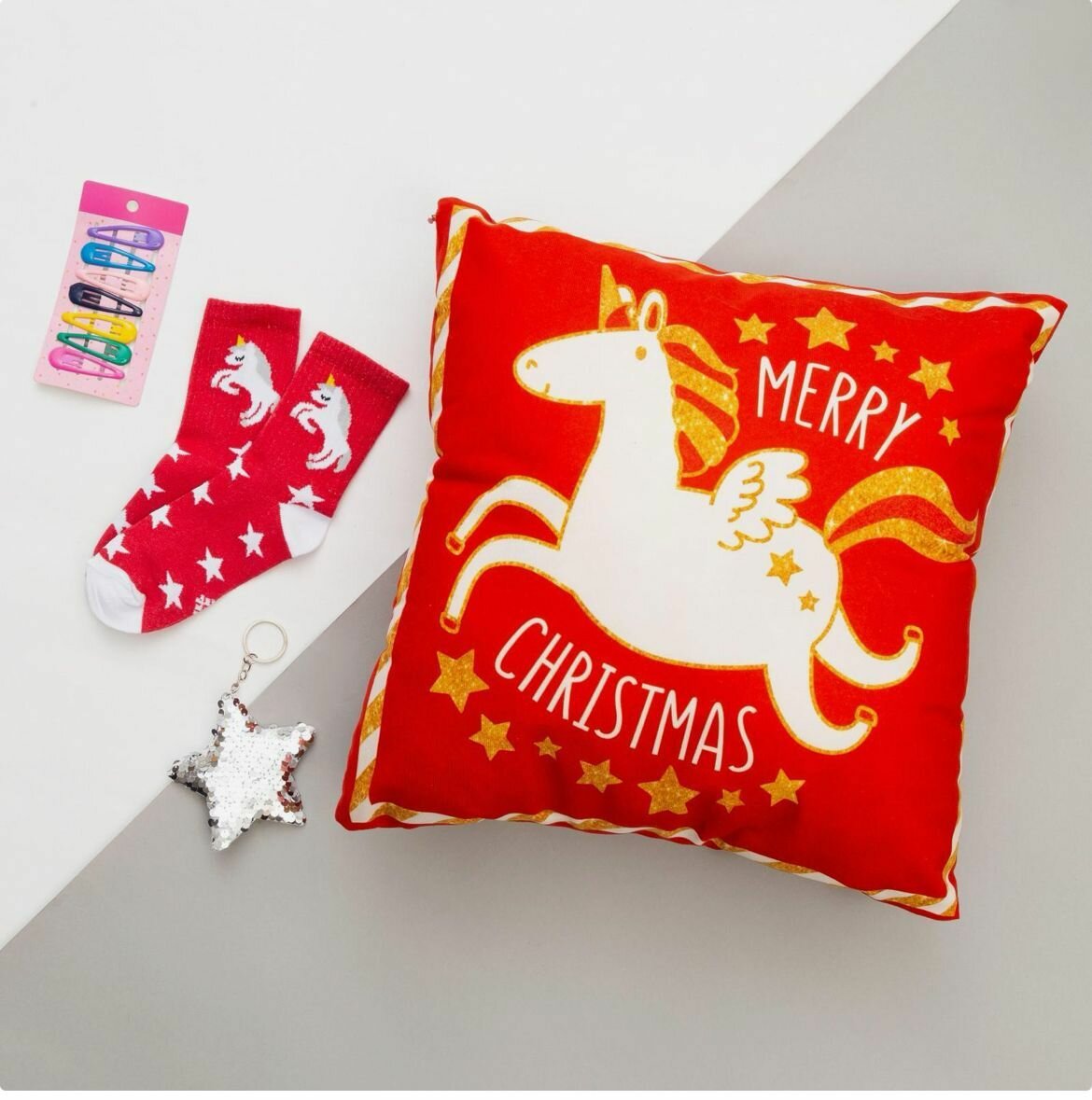 Набор подарочный "Unicorn" подушка-секрет 40х40 см аксессуары (3 шт)