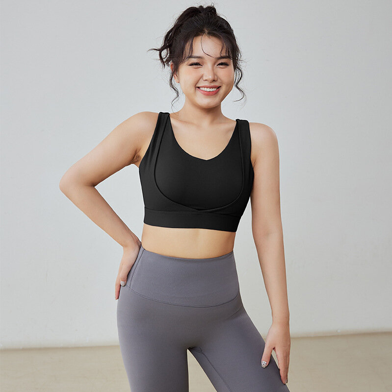 Топ спортивный