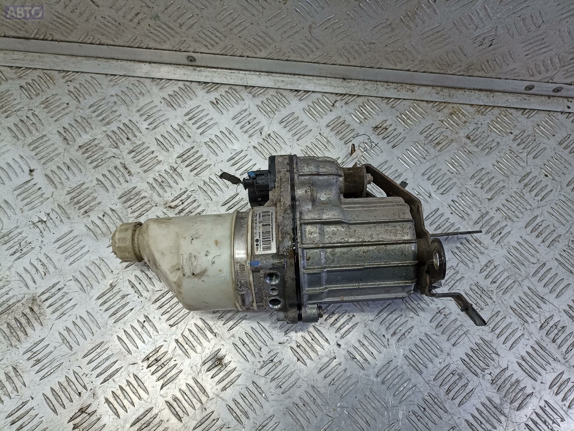 Насос гидроусилителя руля Opel Astra H (2004-2009)