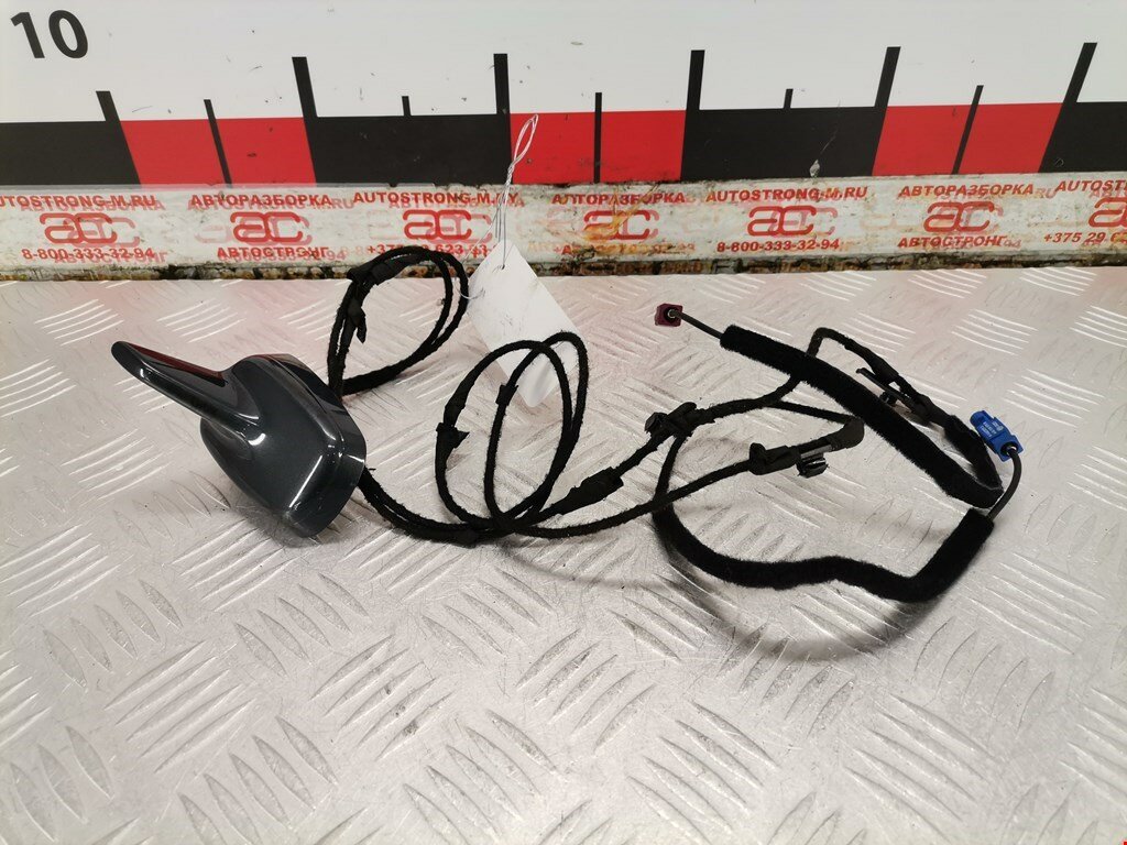 Антенна Audi A5 8T 8T0035503J арт. 1060653