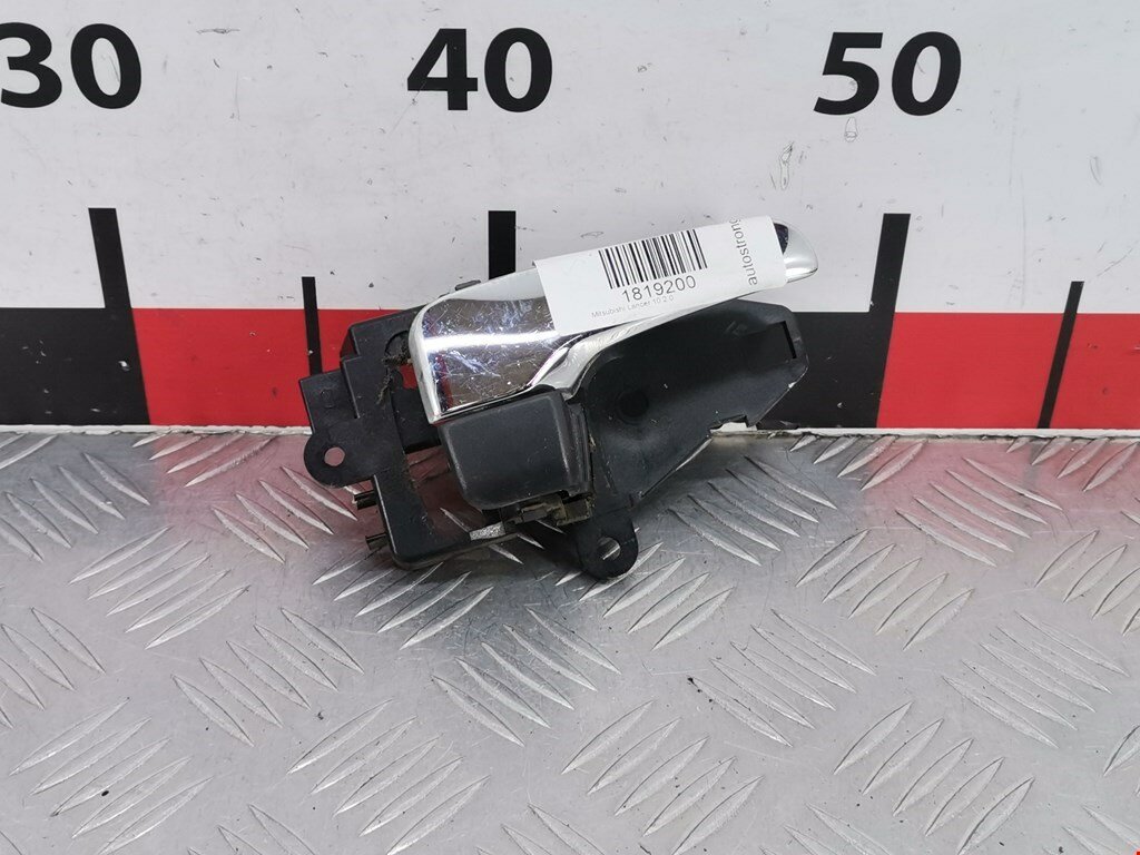 Ручка двери внутренняя передняя правая Mitsubishi Lancer 10 5716A014BC арт. 1819200