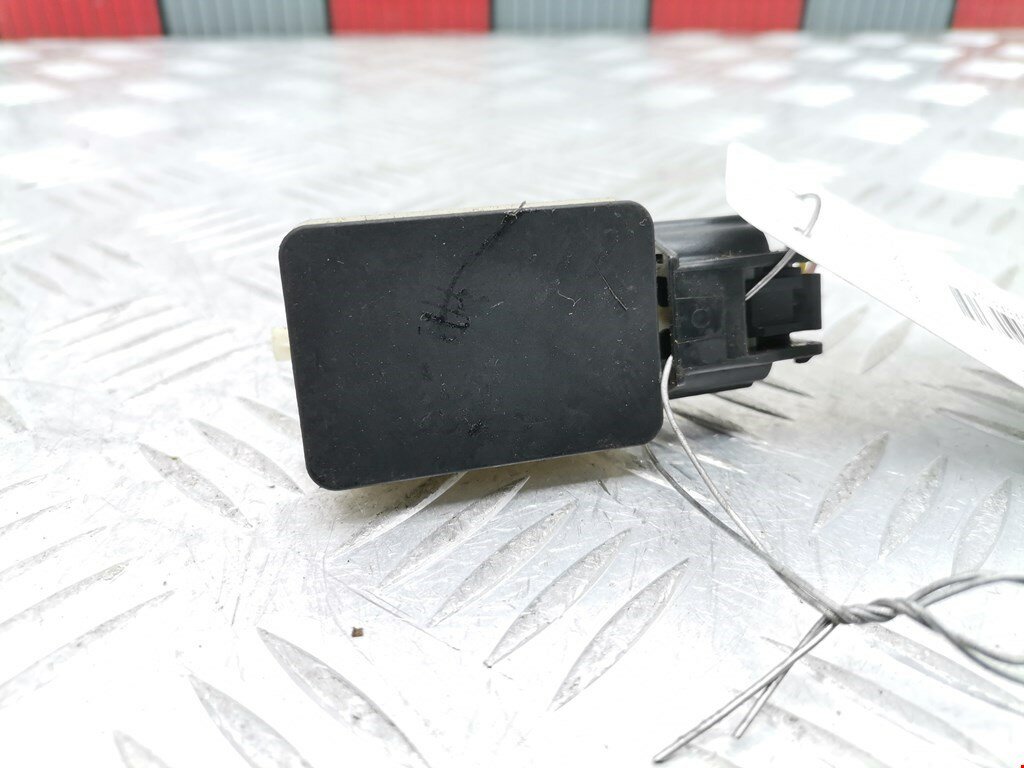 Датчик удара Renault Scenic 3 988809284R арт. 1758836