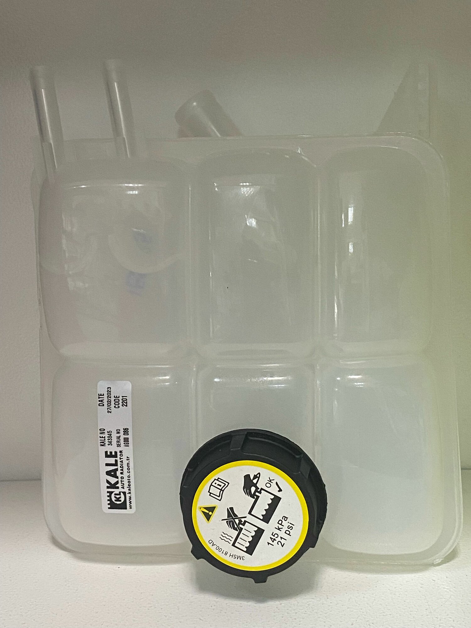 Расширительный бачок для Ford C-Max; Focus 2; Kuga; Mazda 3