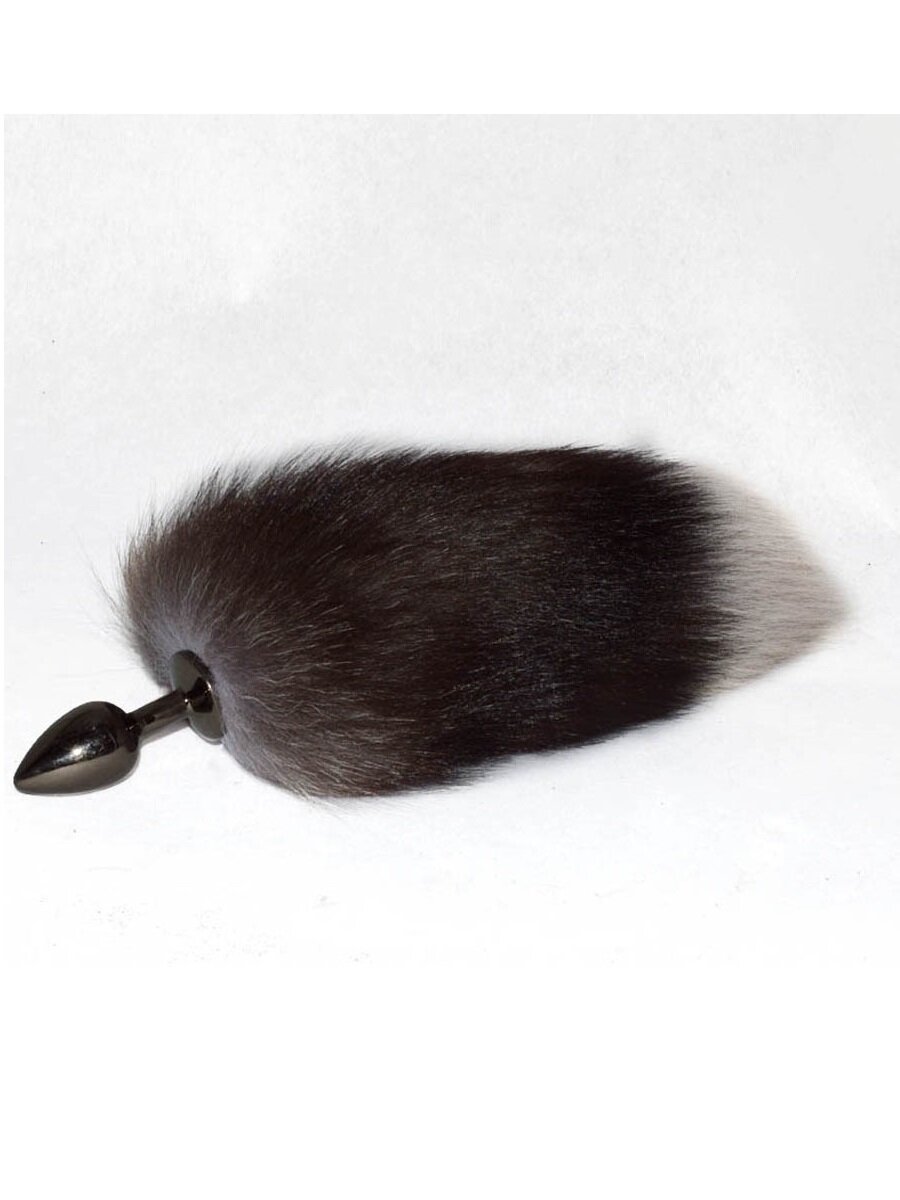 Анальная металлическая пробка с хвостом из натурального меха, 6см