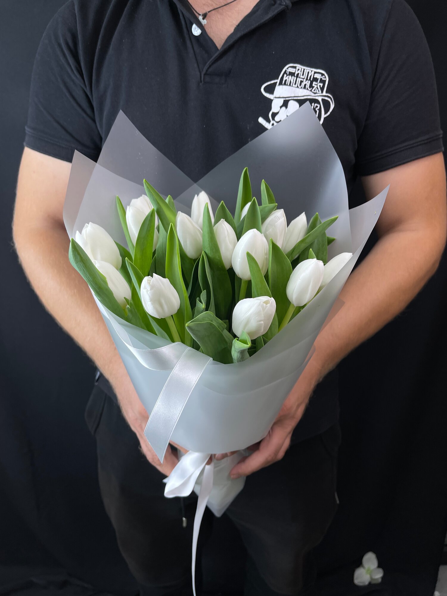 Букет белых тюльпанов