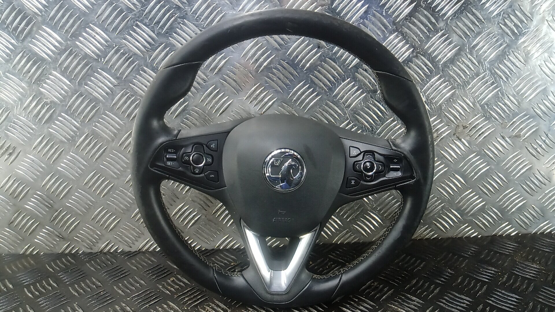 Руль OPEL ASTRA K, Номер 39017999, 39050909