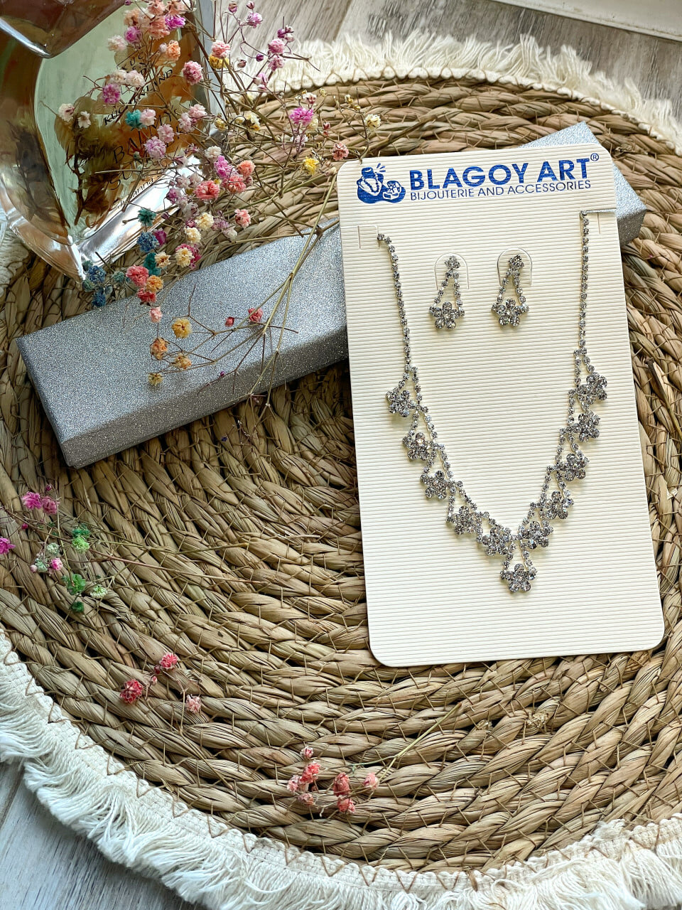 Комплект бижутерии: подвеска, серьги, кристаллы Swarovski