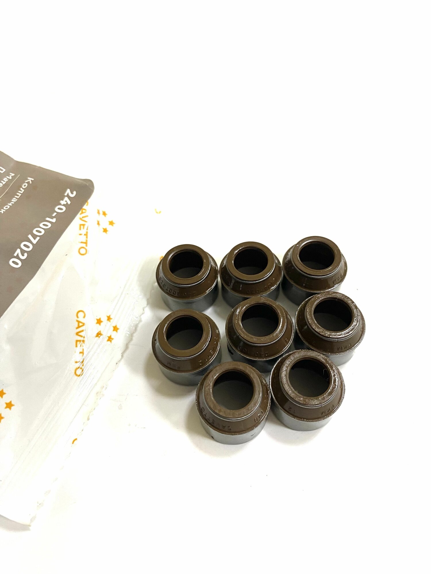 Колпачок маслоотражательный ЗИЛ, МТЗ (упаковка 8 штук) CAVETTO 240-1007020