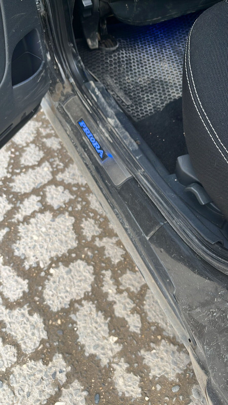 Накладки на пороги светящиеся Lada (ВАЗ) Priora (F489)