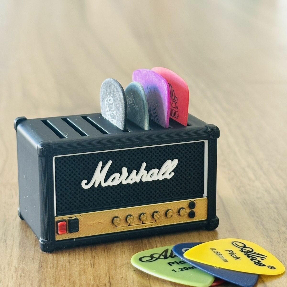 Держатель медиатора для мини-гитарного усилителя / Mini Guitar Amp Pick Holder