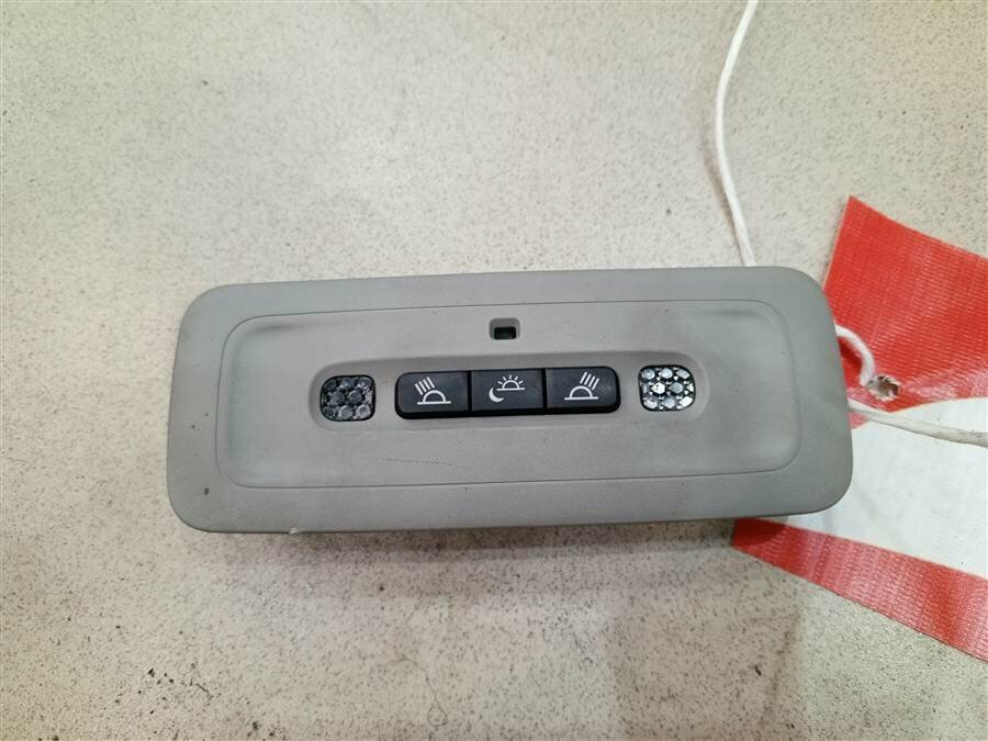 Плафон салонный задний от Toyota Camry XV70 2017>