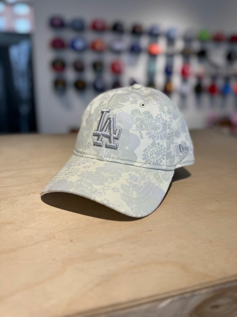 Бейсболка NEW ERA для мужчин и женщин