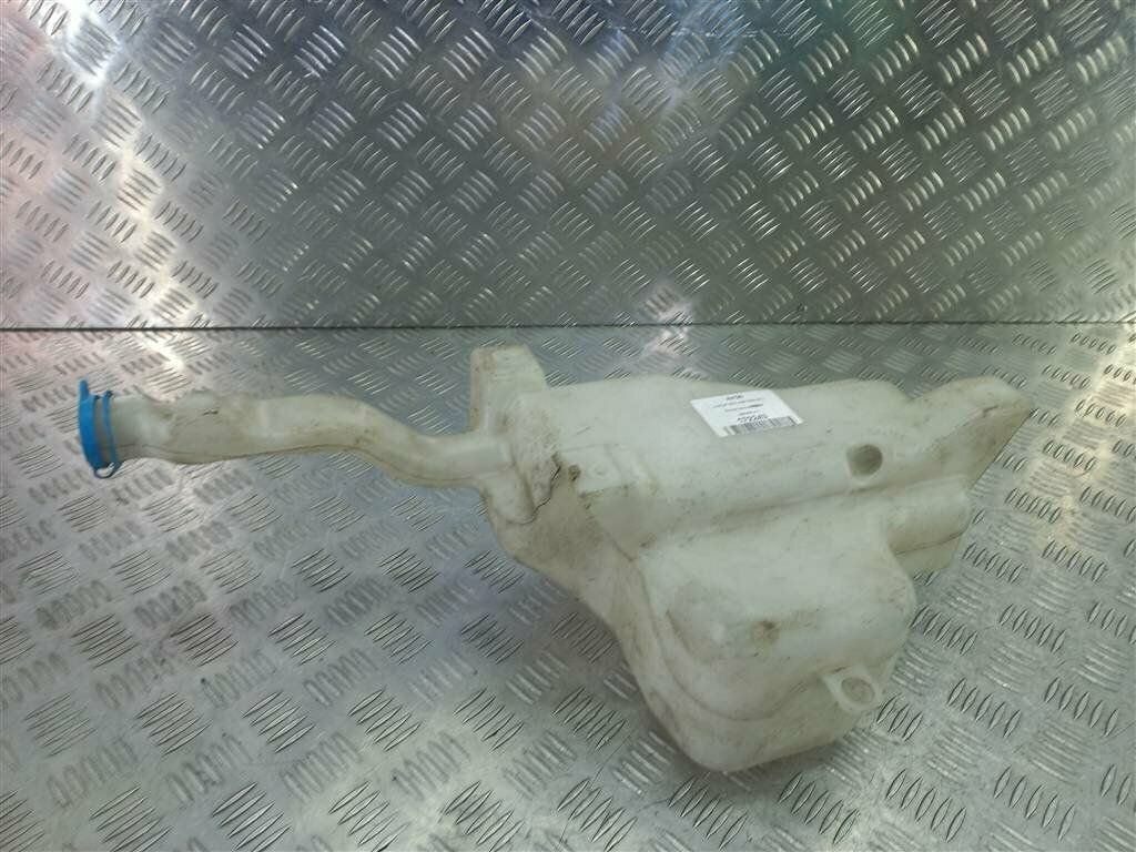 Бачок омывателя Б/У для SUZUKI SX4 I рестайлинг (2009—2014) 3845080J10