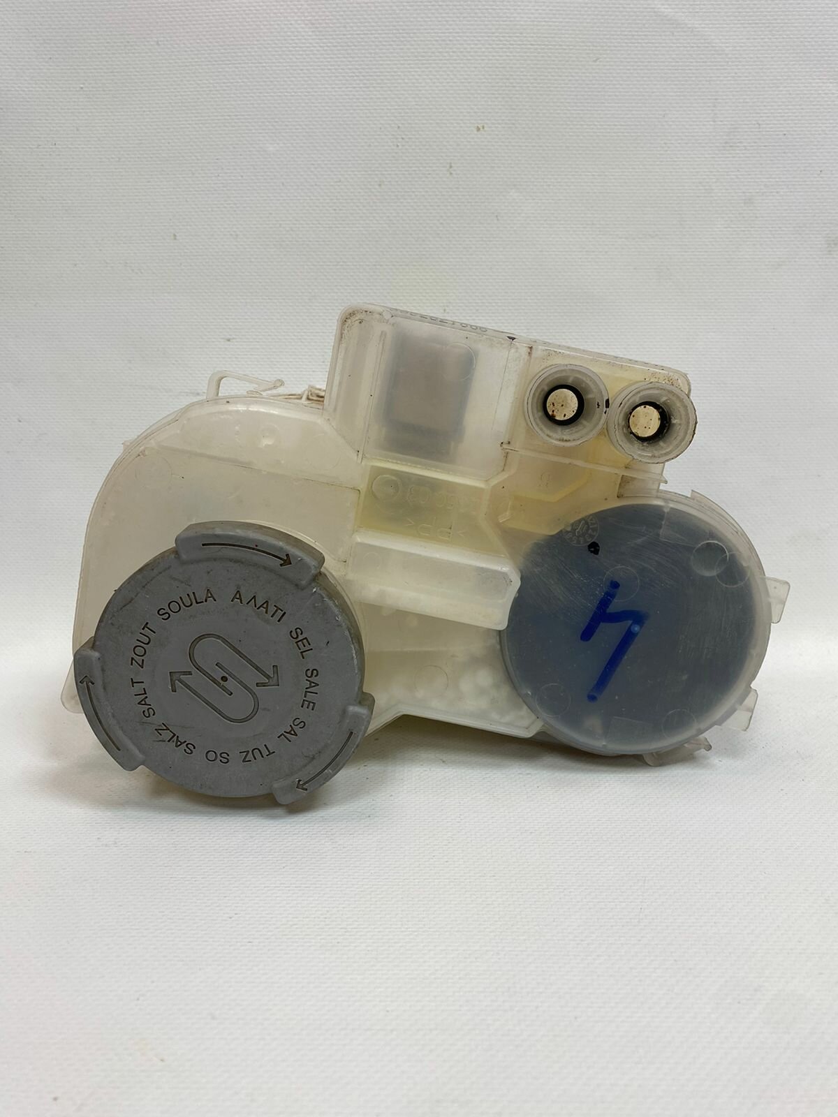 3. 5 Бачок для соли для посудомоечных машин Bosch 12023291 б/у