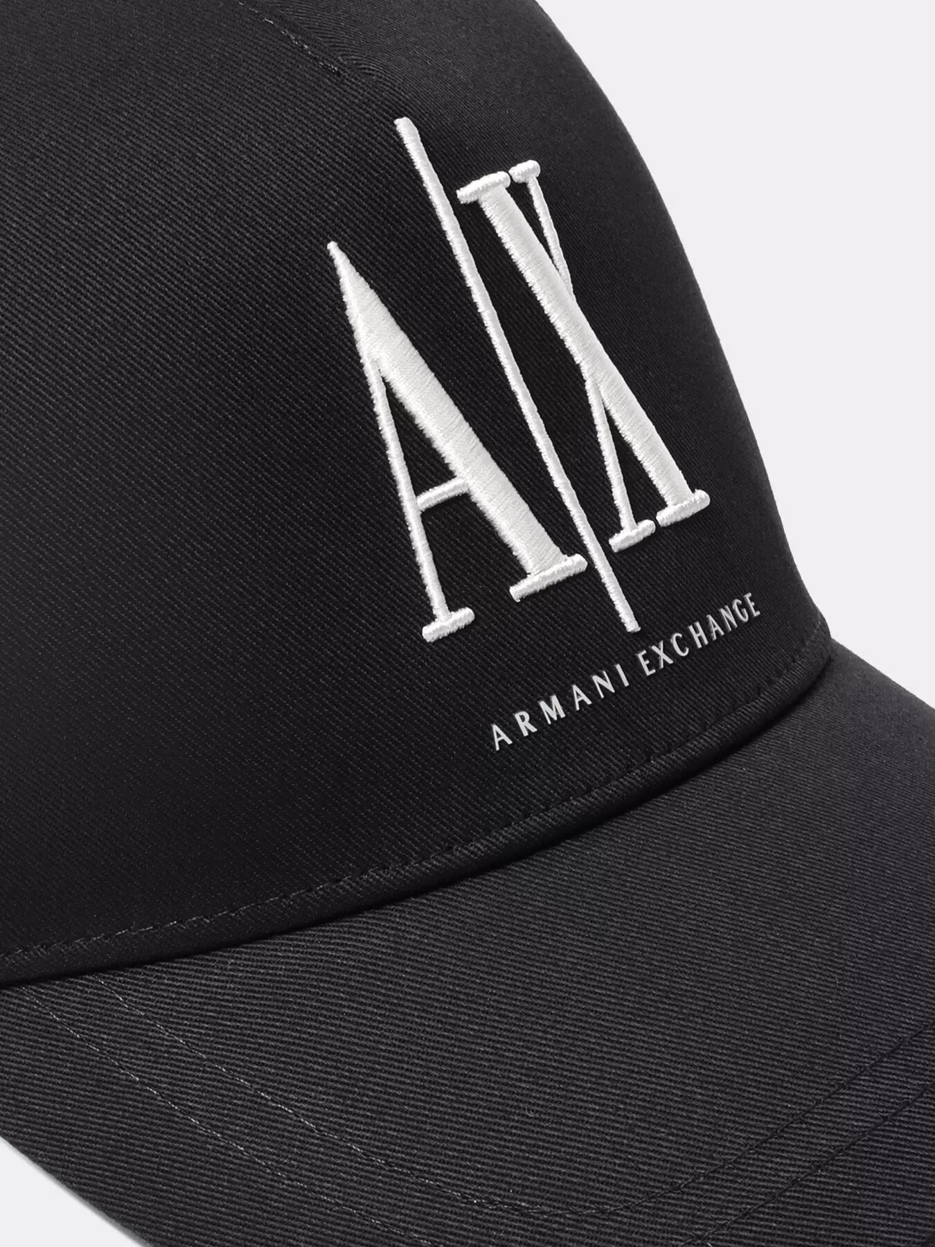 Бейсболка Armani Exchange для мужчин, размер Б/Р, черный — фото 1