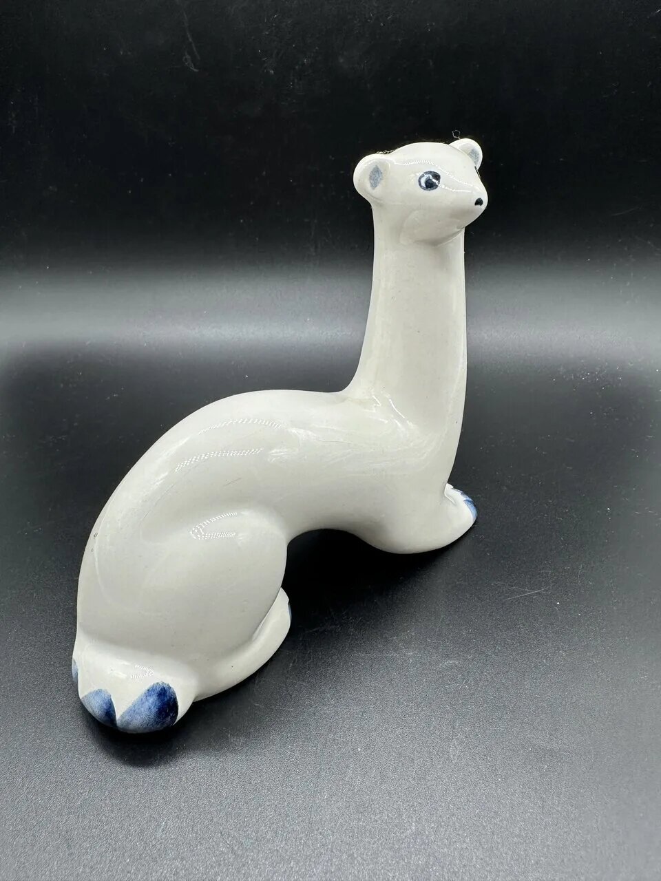 Статуэтка Ласка Конаково Зик фарфор ссср 1950 годы винтаж редкая