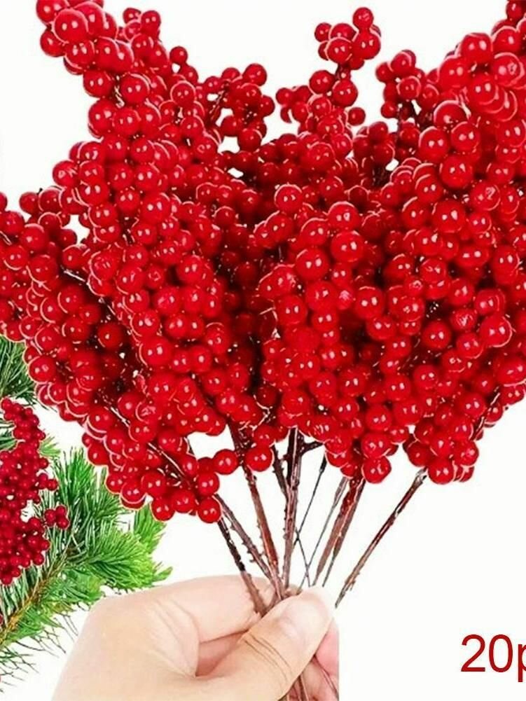 Искусственных красных ягод
