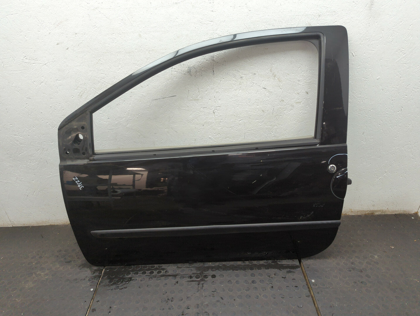 Дверь боковая (легковая) левая передняя Renault Twingo Б/У