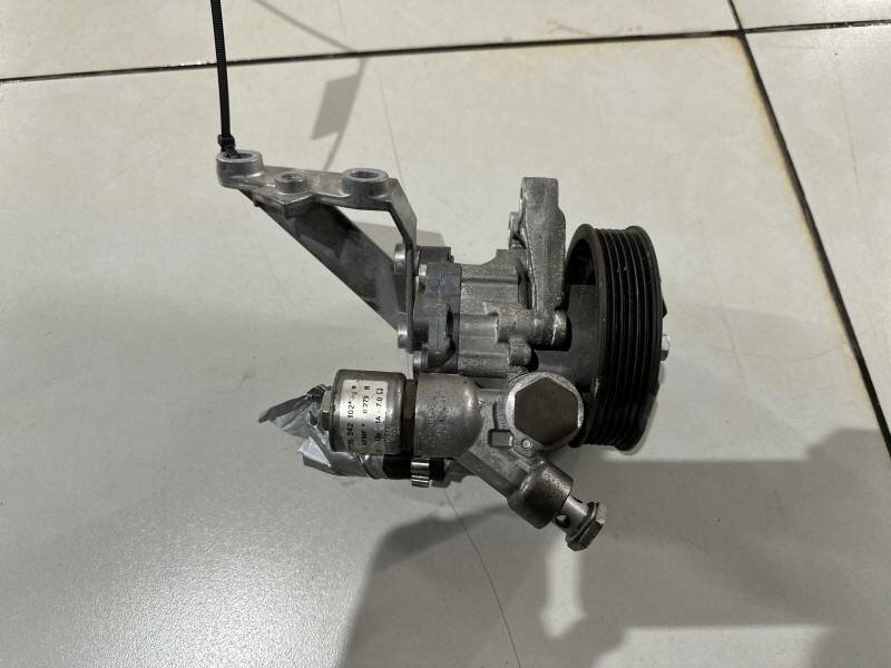 Насос гидроусилителя электрогидроусилитель, эгур BMW 5-series E60/E61 2003-2009