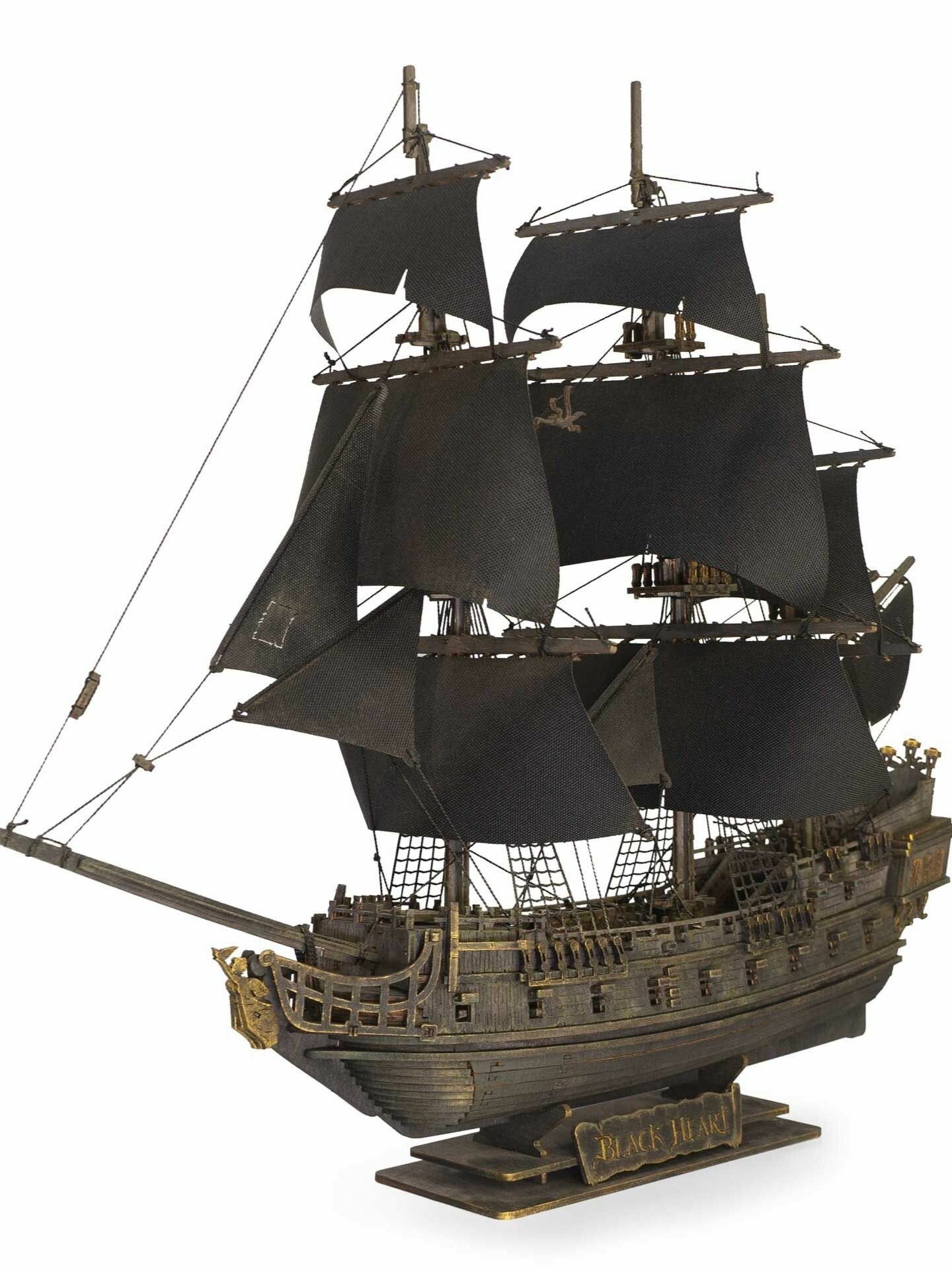 Деревянный конструктор, сборная модель корабля Черная Жемчужина, Lemmo Пиратский корабль "Черное Сердце"
