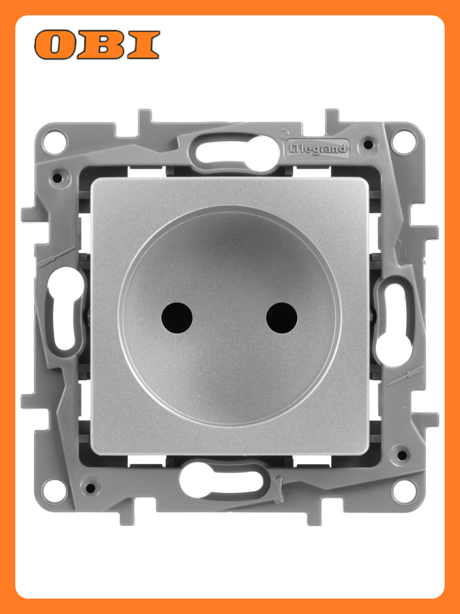 Розетка Legrand Etika, 1 пост, IP31, защитные шторки, серебристый