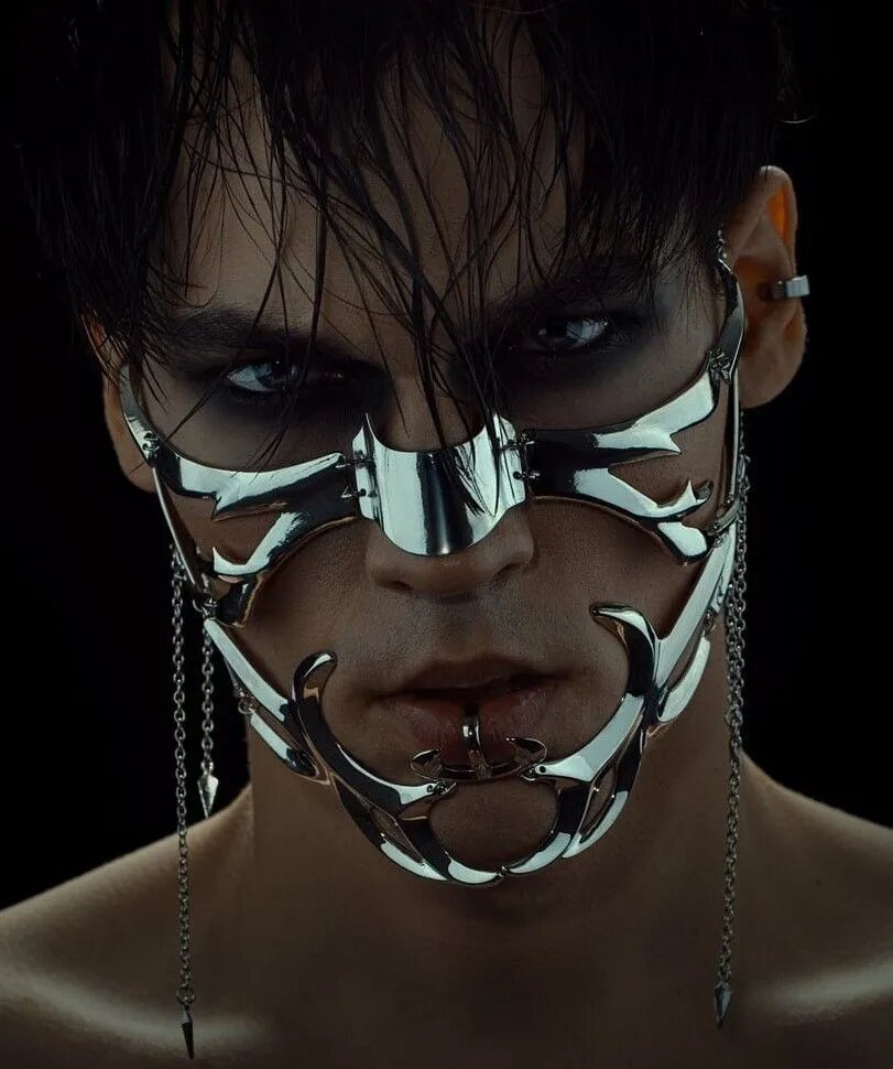 Стальная маска М в стиле КиберПанк (CyberPunk ) для нижней части лица. Украшение для лица